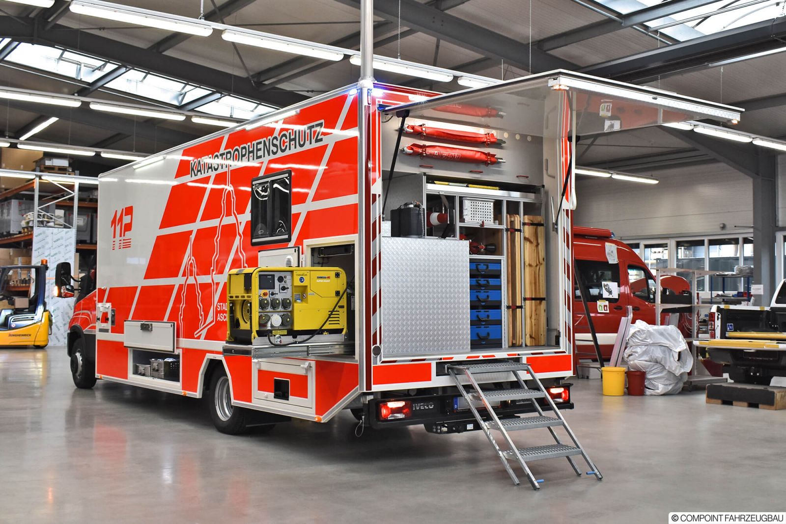 COMPOINT Fahrzeugbau - ELW Feuerwehr Trockau